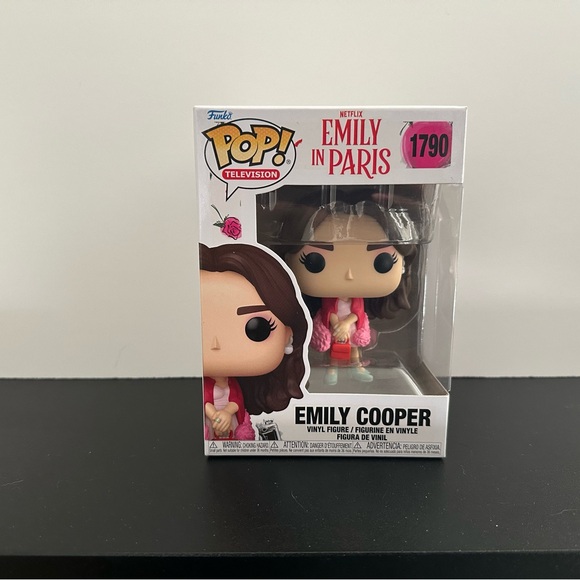 Funko | Toys | Emily In Paris Emily Cooper 79 Funko Pop Mint Box ...